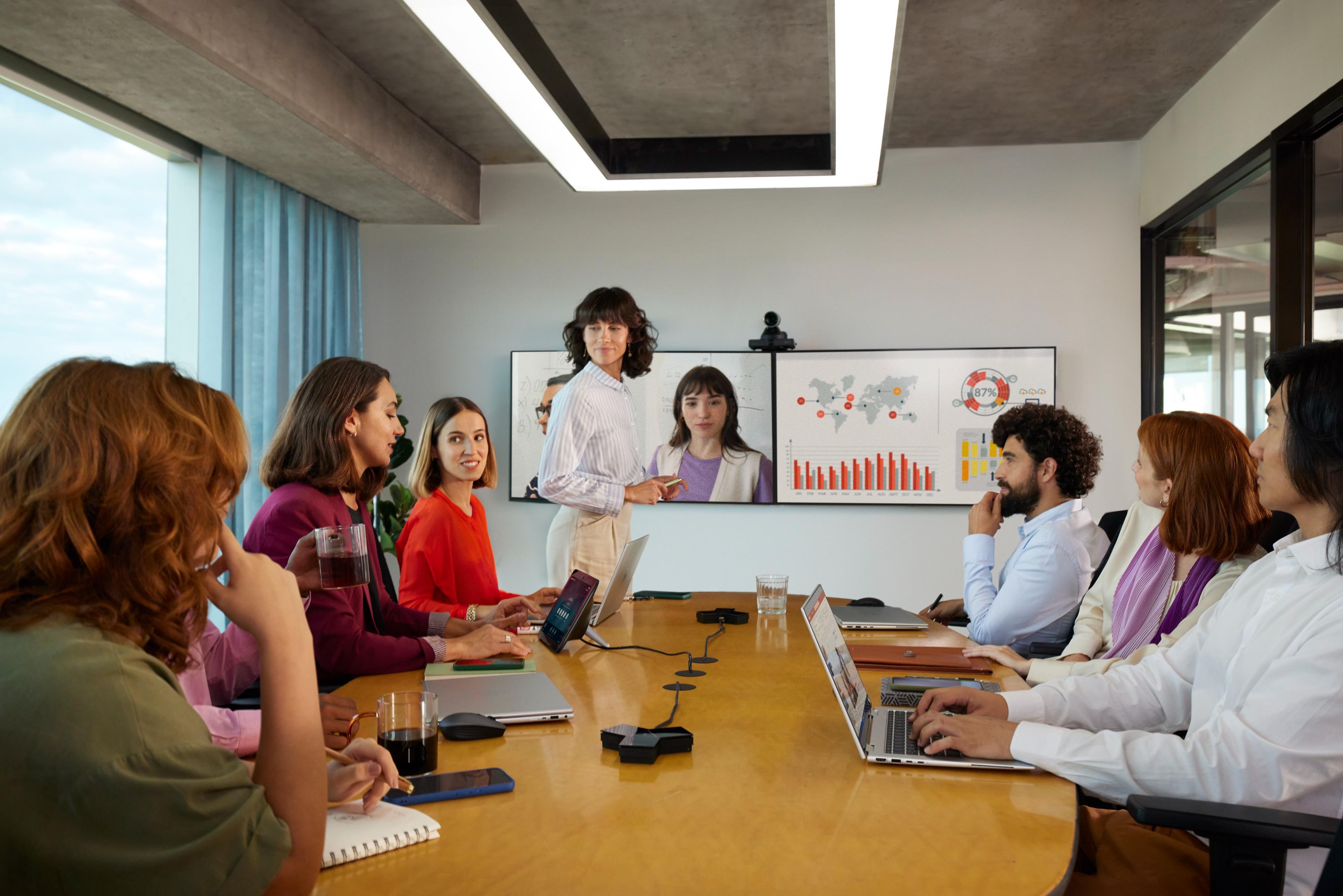 DP Vision - Poly Studio E60 Smart Camera